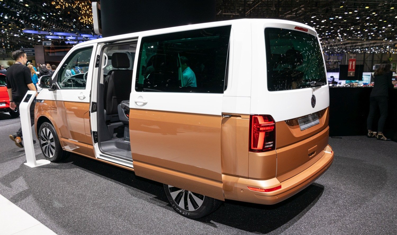 Volkswagen Multivan technical specifications and fuel economy